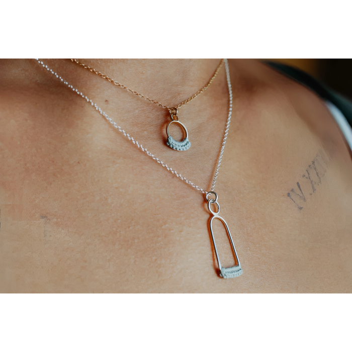 Mastering the Art: A Guide on How to Perfectly Wear Gold and Silver ...